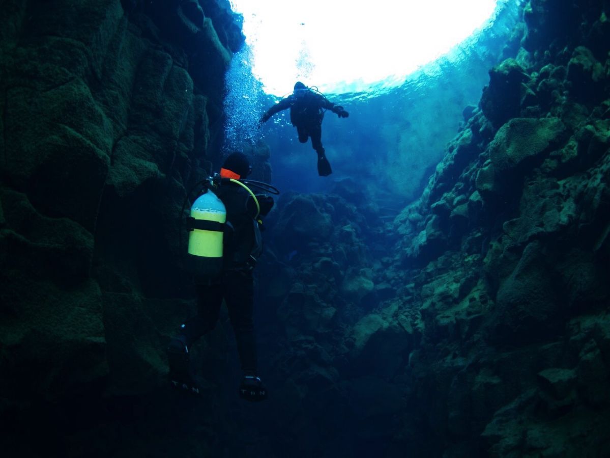 PADI Advanced Diver Course - DIVE.IS